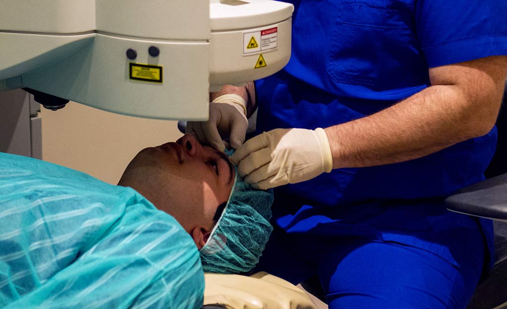 Επέμβαση Laser | Οφθαλμιατρεία Καλούδη Μπουζούκη